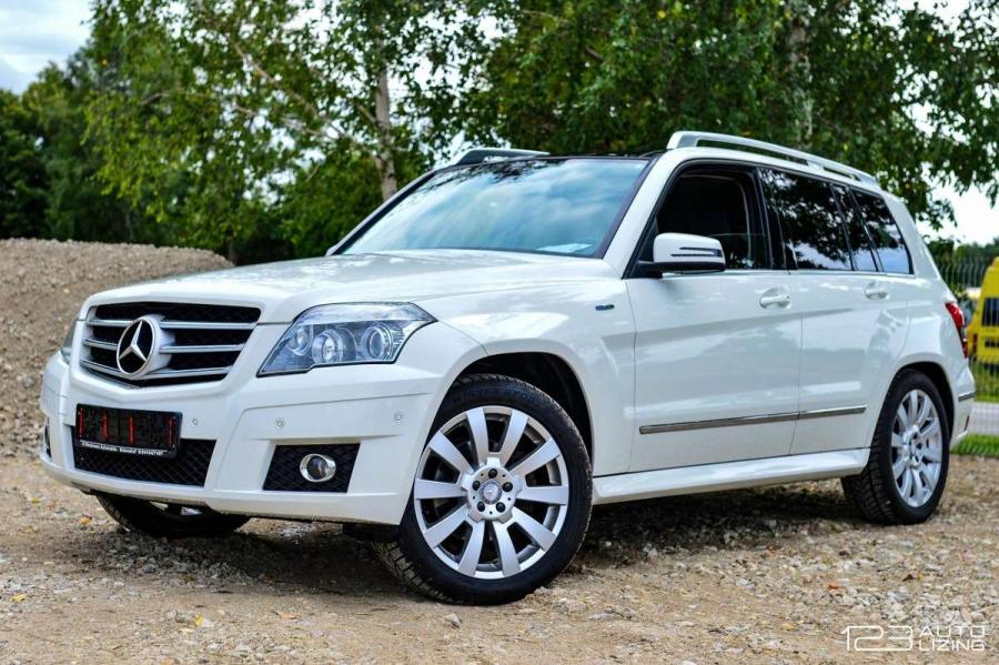 White Mercedes-Benz glk-250 2012 in Kretinga, with an engine capacity of 2.20 L and mileage of 220 thousand km for 9850 €, photo 1 on AUTOMOTO.COM.LV