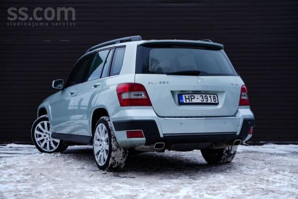 Mercedes-Benz glk-280 2011 Rīga, ar dzinēja tilpumu 3.00 L un nobraukumu 290 tūkst. km par 8490 €, foto 4 vietnē AUTOMOTO.COM.LV
