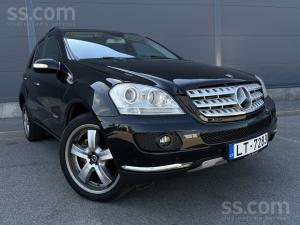 Melns Mercedes-Benz GLK 320 2007 Rīga, ar dzinēja tilpumu 3.00 L un nobraukumu 324 tūkst. km par 4900 €, foto 3 vietnē AUTOMOTO.COM.LV
