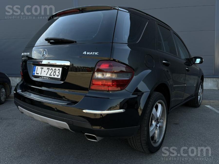 Melns Mercedes-Benz GLK 320 2007 Rīga, ar dzinēja tilpumu 3.00 L un nobraukumu 324 tūkst. km par 4900 €, foto 5 vietnē AUTOMOTO.COM.LV
