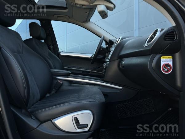 Melns Mercedes-Benz GLK 320 2007 Rīga, ar dzinēja tilpumu 3.00 L un nobraukumu 324 tūkst. km par 4900 €, foto 6 vietnē AUTOMOTO.COM.LV