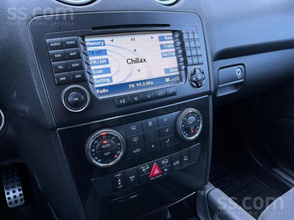 Melns Mercedes-Benz GLK 320 2007 Rīga, ar dzinēja tilpumu 3.00 L un nobraukumu 324 tūkst. km par 4900 €, foto 9 vietnē AUTOMOTO.COM.LV