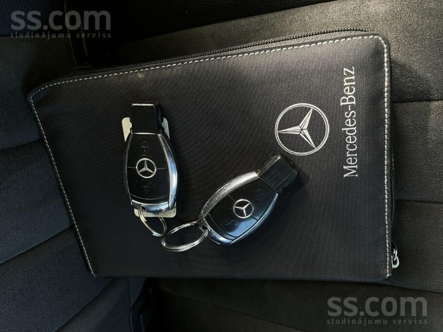 Melns Mercedes-Benz GLK 320 2007 Rīga, ar dzinēja tilpumu 3.00 L un nobraukumu 324 tūkst. km par 4900 €, foto 19 vietnē AUTOMOTO.COM.LV