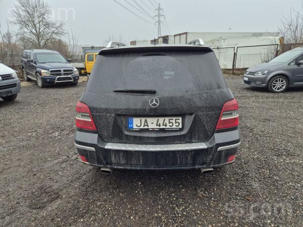 Melns Mercedes-Benz GLK 320 2008 Rīga, ar dzinēja tilpumu 3.00 L un nobraukumu 269 tūkst. km par 7490 €, foto 7 vietnē AUTOMOTO.COM.LV