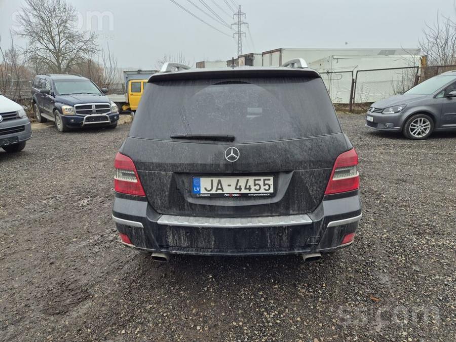 Melns Mercedes-Benz GLK 320 2008 Rīga, ar dzinēja tilpumu 3.00 L un nobraukumu 269 tūkst. km par 7490 €, foto 7 vietnē AUTOMOTO.COM.LV