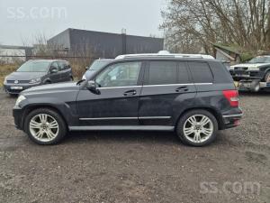 Melns Mercedes-Benz GLK 320 2008 Rīga, ar dzinēja tilpumu 3.00 L un nobraukumu 269 tūkst. km par 7490 €, foto 9 vietnē AUTOMOTO.COM.LV