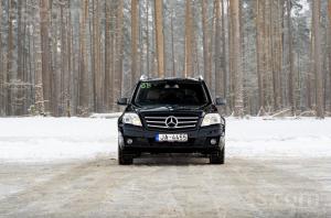 Black Mercedes-Benz GLK 320 2008 in Riga, with an engine capacity of 3.00 L and mileage of 269 thousand km for 6590 €, photo 3 on AUTOMOTO.COM.LV