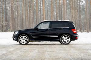 Black Mercedes-Benz GLK 320 2008 in Riga, with an engine capacity of 3.00 L and mileage of 269 thousand km for 6590 €, photo 4 on AUTOMOTO.COM.LV
