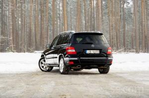 Black Mercedes-Benz GLK 320 2008 in Riga, with an engine capacity of 3.00 L and mileage of 269 thousand km for 6590 €, photo 7 on AUTOMOTO.COM.LV