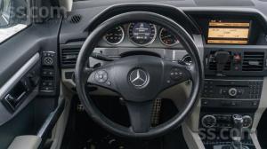 Black Mercedes-Benz GLK 320 2008 in Riga, with an engine capacity of 3.00 L and mileage of 269 thousand km for 6590 €, photo 13 on AUTOMOTO.COM.LV