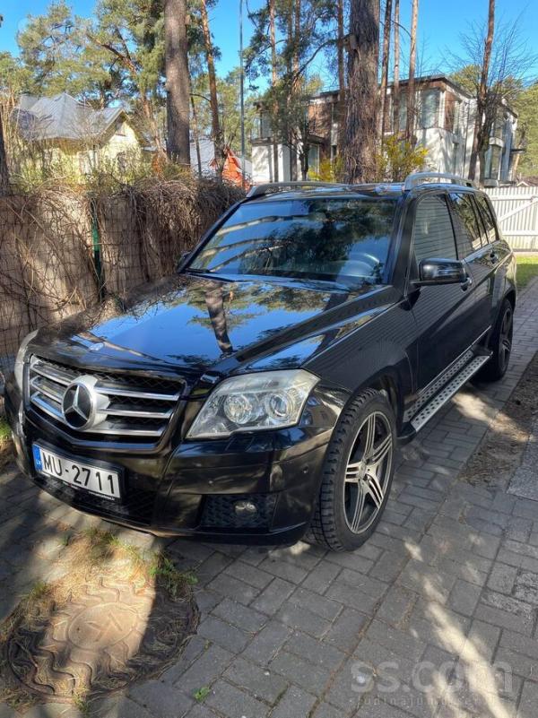 Черный Мерседес ГЛК 320 2008 в Юрмала, объемом двигателя 3.00 л и пробегом 367 тыс. км за 6300 €, фото 1 на AUTOMOTO.COM.LV