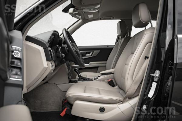 Melns Mercedes-Benz GLK 320 2008 Rīga, ar dzinēja tilpumu 3.00 L un nobraukumu 283 tūkst. km par 6490 €, foto 10 vietnē AUTOMOTO.COM.LV