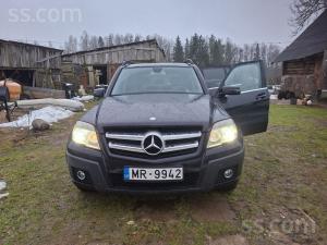 Black Mercedes-Benz GLK 320 2009 in Daugavpils, with an engine capacity of 3.00 L and mileage of 290 thousand km for 6500 €, photo  on AUTOMOTO.COM.LV