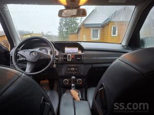 Melns Mercedes-Benz GLK 320 2009 Daugavpils, ar dzinēja tilpumu 3.00 L un nobraukumu 290 tūkst. km par 6500 €, foto 3 vietnē AUTOMOTO.COM.LV