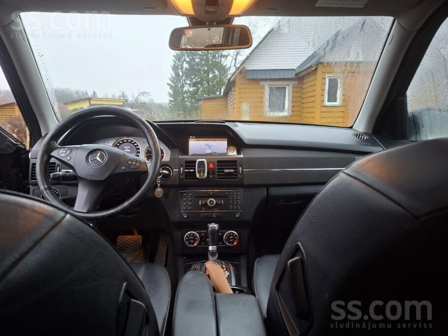 Melns Mercedes-Benz GLK 320 2009 Daugavpils, ar dzinēja tilpumu 3.00 L un nobraukumu 290 tūkst. km par 6500 €, foto 3 vietnē AUTOMOTO.COM.LV