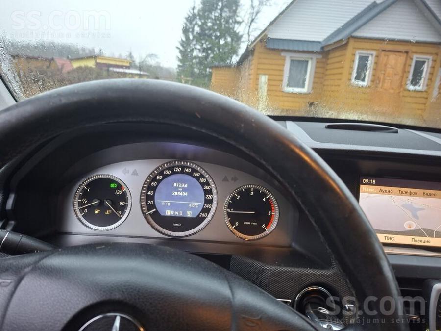 Melns Mercedes-Benz GLK 320 2009 Daugavpils, ar dzinēja tilpumu 3.00 L un nobraukumu 290 tūkst. km par 6500 €, foto 4 vietnē AUTOMOTO.COM.LV
