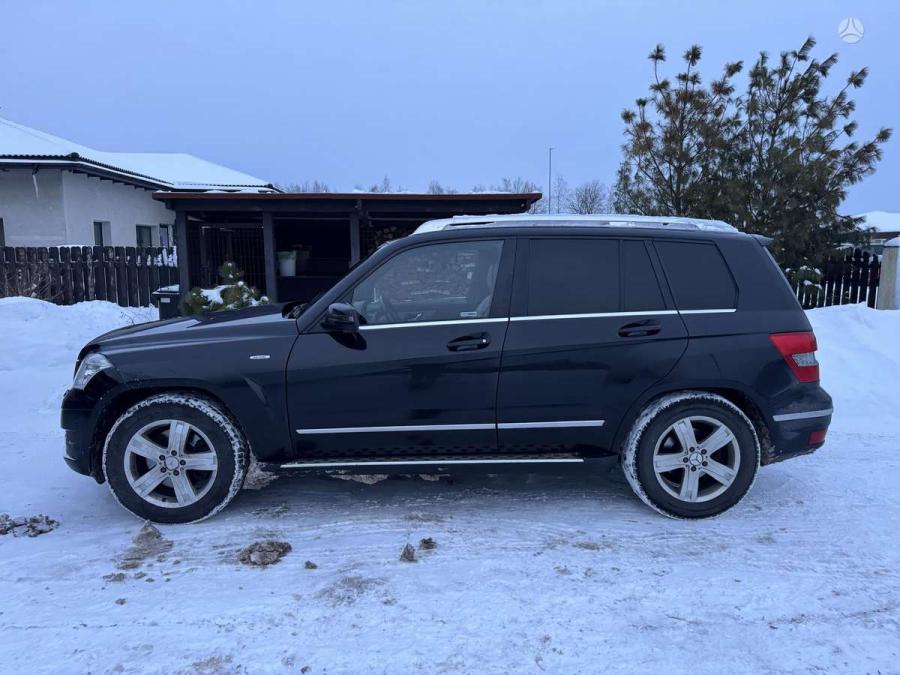 Melns Mercedes-Benz GLK 320 2009 Klaipėda, ar dzinēja tilpumu 0.00 L un nobraukumu 199 tūkst. km par 8600 €, foto 2 vietnē AUTOMOTO.COM.LV