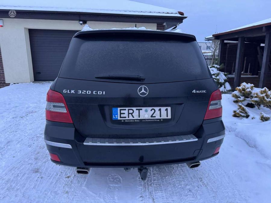 Melns Mercedes-Benz GLK 320 2009 Klaipėda, ar dzinēja tilpumu 0.00 L un nobraukumu 199 tūkst. km par 8600 €, foto 4 vietnē AUTOMOTO.COM.LV