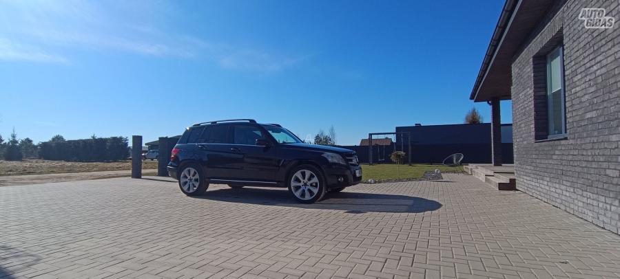Melns Mercedes-Benz GLK 320 2009 Plungė, ar dzinēja tilpumu 3.00 L un nobraukumu 292 tūkst. km par 8500 €, foto 3 vietnē AUTOMOTO.COM.LV