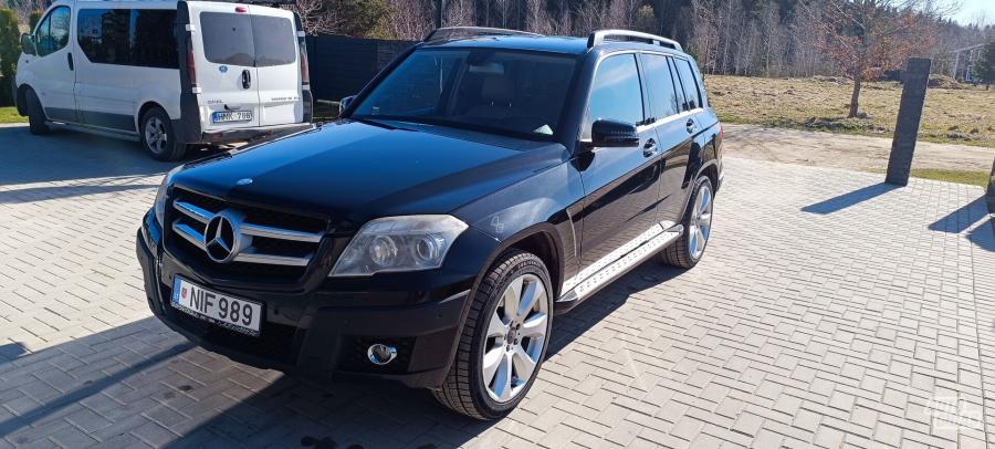 Melns Mercedes-Benz GLK 320 2009 Plungė, ar dzinēja tilpumu 3.00 L un nobraukumu 292 tūkst. km par 8500 €, foto 7 vietnē AUTOMOTO.COM.LV