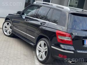 Melns Mercedes-Benz GLK 320 2009 Jūrmala, ar dzinēja tilpumu 3.00 L un nobraukumu 0 tūkst. km par 7250 €, foto 9 vietnē AUTOMOTO.COM.LV