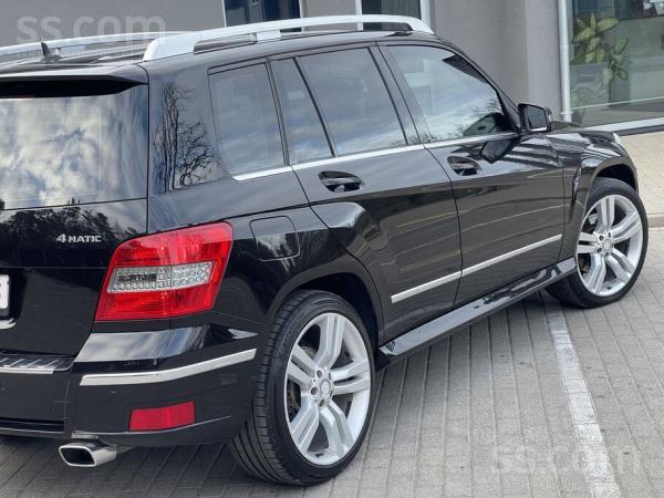 Melns Mercedes-Benz GLK 320 2009 Jūrmala, ar dzinēja tilpumu 3.00 L un nobraukumu 0 tūkst. km par 7250 €, foto 10 vietnē AUTOMOTO.COM.LV