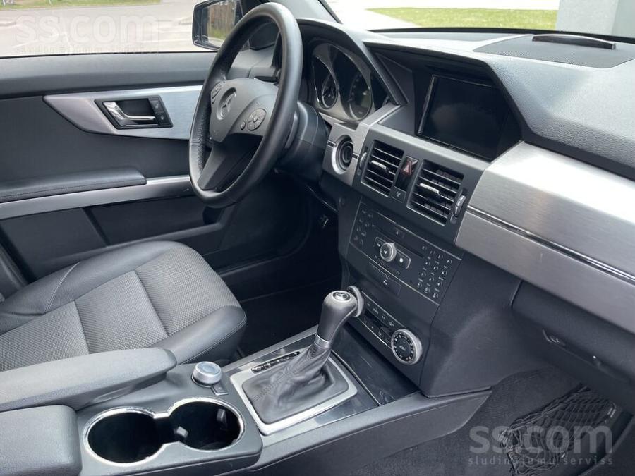 Melns Mercedes-Benz GLK 320 2009 Jūrmala, ar dzinēja tilpumu 3.00 L un nobraukumu 0 tūkst. km par 7250 €, foto 31 vietnē AUTOMOTO.COM.LV