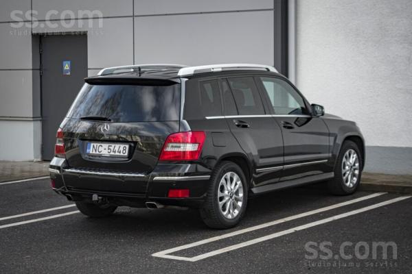 Melns Mercedes-Benz GLK 320 2009 Rīga, ar dzinēja tilpumu 3.00 L un nobraukumu 0 tūkst. km par 6996 €, foto 4 vietnē AUTOMOTO.COM.LV