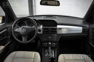 Melns Mercedes-Benz GLK 320 2009 Rīga, ar dzinēja tilpumu 3.00 L un nobraukumu 0 tūkst. km par 6996 €, foto 14 vietnē AUTOMOTO.COM.LV