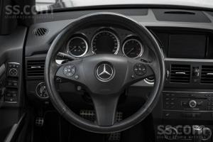 Melns Mercedes-Benz GLK 320 2009 Rīga, ar dzinēja tilpumu 3.00 L un nobraukumu 0 tūkst. km par 6996 €, foto 23 vietnē AUTOMOTO.COM.LV