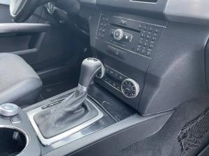 Melns Mercedes-Benz GLK 320 2009 Jūrmala, ar dzinēja tilpumu 3.00 L un nobraukumu 226 tūkst. km par 7250 €, foto 32 vietnē AUTOMOTO.COM.LV