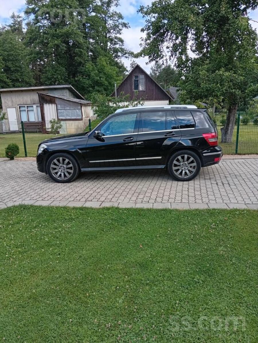 Melns Mercedes-Benz GLK 320 2009 Rīga, ar dzinēja tilpumu 3.00 L un nobraukumu 287 tūkst. km par 6200 €, foto 3 vietnē AUTOMOTO.COM.LV