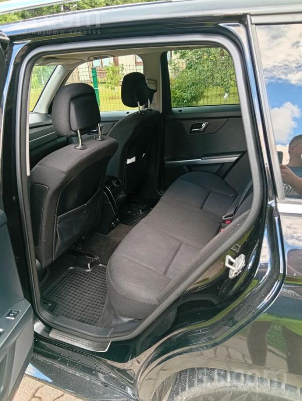 Melns Mercedes-Benz GLK 320 2009 Rīga, ar dzinēja tilpumu 3.00 L un nobraukumu 287 tūkst. km par 6200 €, foto 5 vietnē AUTOMOTO.COM.LV