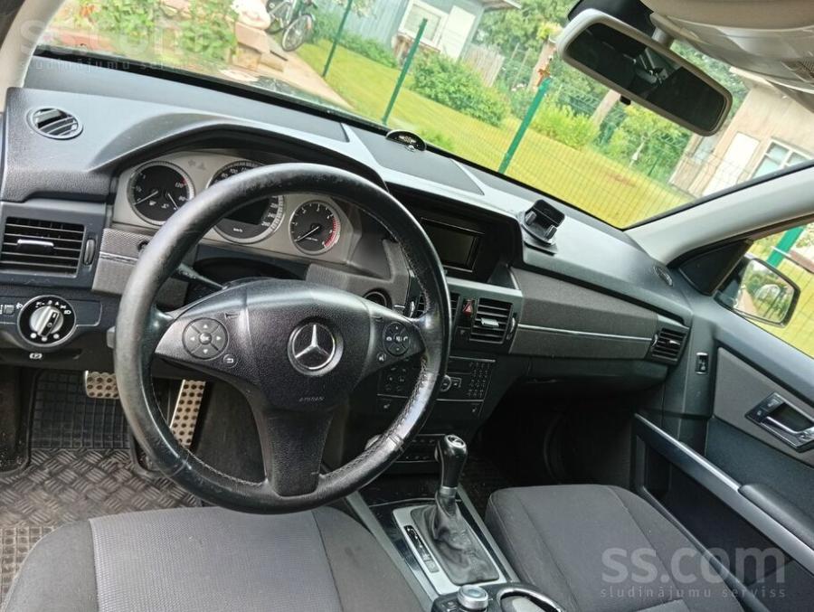 Melns Mercedes-Benz GLK 320 2009 Rīga, ar dzinēja tilpumu 3.00 L un nobraukumu 287 tūkst. km par 6200 €, foto 7 vietnē AUTOMOTO.COM.LV