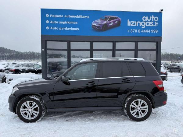 Black Mercedes-Benz GLK 320 2010 in Vilnius, with an engine capacity of 3.00 L and mileage of 215 thousand km for 7950 €, photo 9 on AUTOMOTO.COM.LV