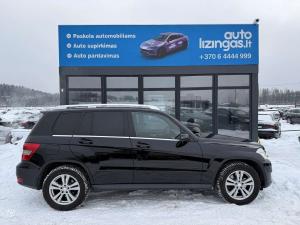 Black Mercedes-Benz GLK 320 2010 in Vilnius, with an engine capacity of 3.00 L and mileage of 215 thousand km for 5000 €, photo 10 on AUTOMOTO.COM.LV