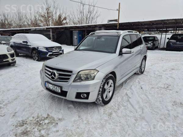 Mercedes-Benz GLK 320 2008 in Riga, with an engine capacity of 3.00 L and mileage of 397 thousand km for 5190 €, photo 1 on AUTOMOTO.COM.LV