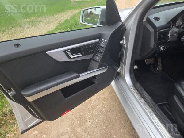 Mercedes-Benz GLK 320 2008 Liepāja, ar dzinēja tilpumu 3.00 L un nobraukumu 389 tūkst. km par 6000 €, foto 2 vietnē AUTOMOTO.COM.LV