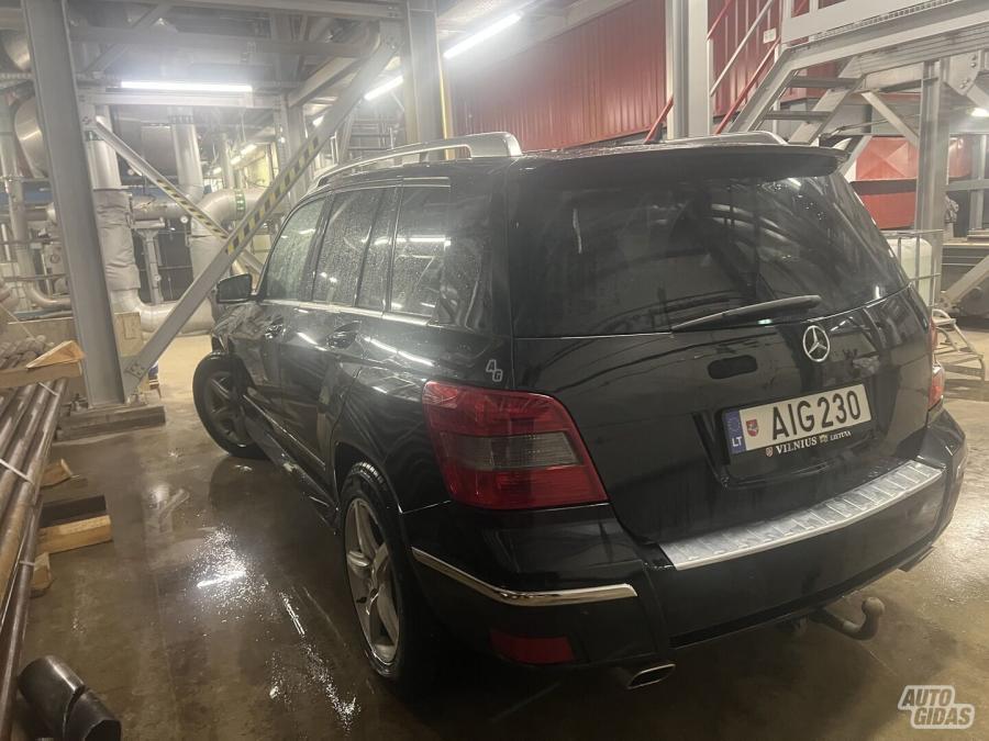 Mercedes-Benz GLK 320 2009 in Trakai, with an engine capacity of 33.00 L and mileage of 253 thousand km for 7800 €, photo 12 on AUTOMOTO.COM.LV