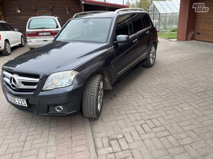 Mercedes-Benz GLK 320 2009 Šauļi, ar dzinēja tilpumu 3.00 L un nobraukumu 386 tūkst. km par 5300 €, foto 1 vietnē AUTOMOTO.COM.LV