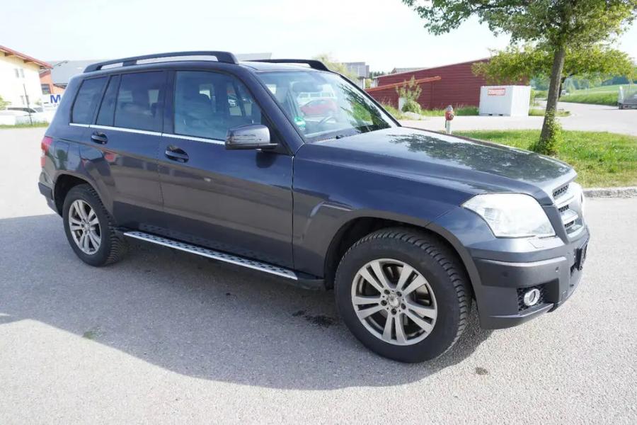 Pelēks Mercedes-Benz GLK 320 2008 Talsi, ar dzinēja tilpumu 3.00 L un nobraukumu 223 tūkst. km par 7500 €, foto 1 vietnē AUTOMOTO.COM.LV