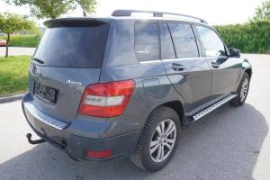 Pelēks Mercedes-Benz GLK 320 2008 Talsi, ar dzinēja tilpumu 3.00 L un nobraukumu 223 tūkst. km par 7500 €, foto 4 vietnē AUTOMOTO.COM.LV