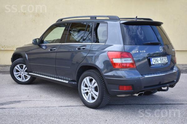 Pelēks Mercedes-Benz GLK 320 2008 Talsi, ar dzinēja tilpumu 3.00 L un nobraukumu 223 tūkst. km par 7900 €, foto 2 vietnē AUTOMOTO.COM.LV