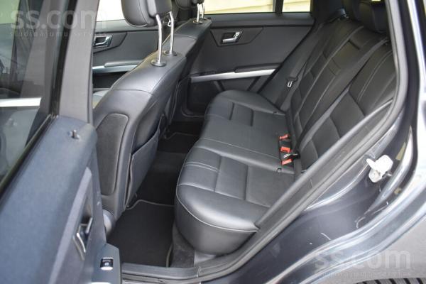 Pelēks Mercedes-Benz GLK 320 2008 Talsi, ar dzinēja tilpumu 3.00 L un nobraukumu 223 tūkst. km par 7900 €, foto 8 vietnē AUTOMOTO.COM.LV