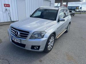 Grey Mercedes-Benz GLK 320 2008 in Kaunas, with an engine capacity of 2.99 L and mileage of 385 thousand km for 4999 €, photo  on AUTOMOTO.COM.LV