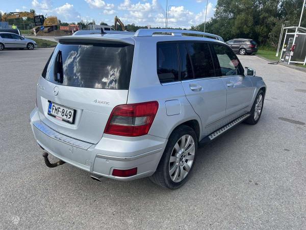 Grey Mercedes-Benz GLK 320 2008 in Kaunas, with an engine capacity of 2.99 L and mileage of 385 thousand km for 4999 €, photo 4 on AUTOMOTO.COM.LV