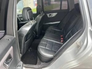Grey Mercedes-Benz GLK 320 2008 in Grobiņa, with an engine capacity of 3.00 L and mileage of 390 thousand km for 6000 €, photo 16 on AUTOMOTO.COM.LV