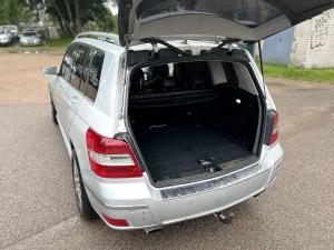 Grey Mercedes-Benz GLK 320 2008 in Grobiņa, with an engine capacity of 3.00 L and mileage of 390 thousand km for 6000 €, photo 17 on AUTOMOTO.COM.LV