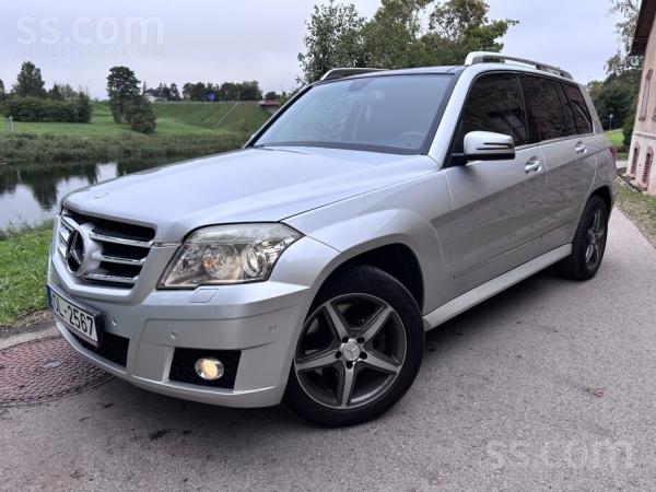 Grey Mercedes-Benz GLK 320 2008 in Bauska, with an engine capacity of 3.00 L and mileage of 393 thousand km for 5000 €, photo 6 on AUTOMOTO.COM.LV