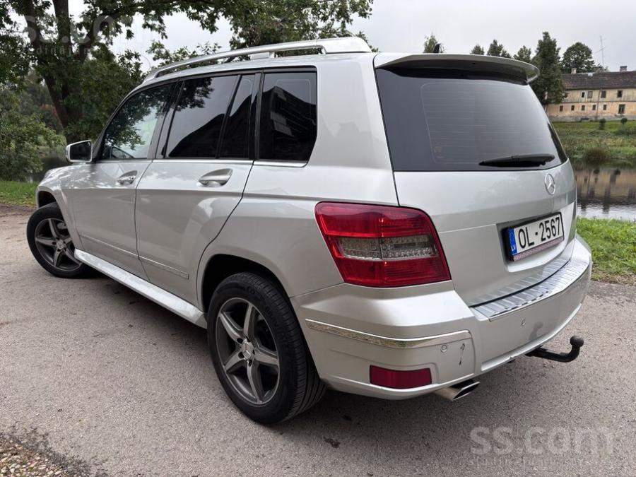 Pelēks Mercedes-Benz GLK 320 2008 Bauska, ar dzinēja tilpumu 3.00 L un nobraukumu 393 tūkst. km par 5000 €, foto 9 vietnē AUTOMOTO.COM.LV
